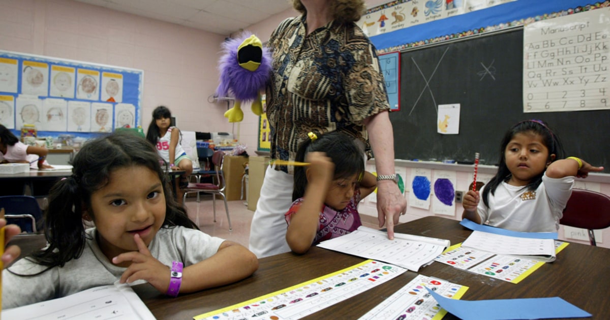 Migrant workers' children savor summer school