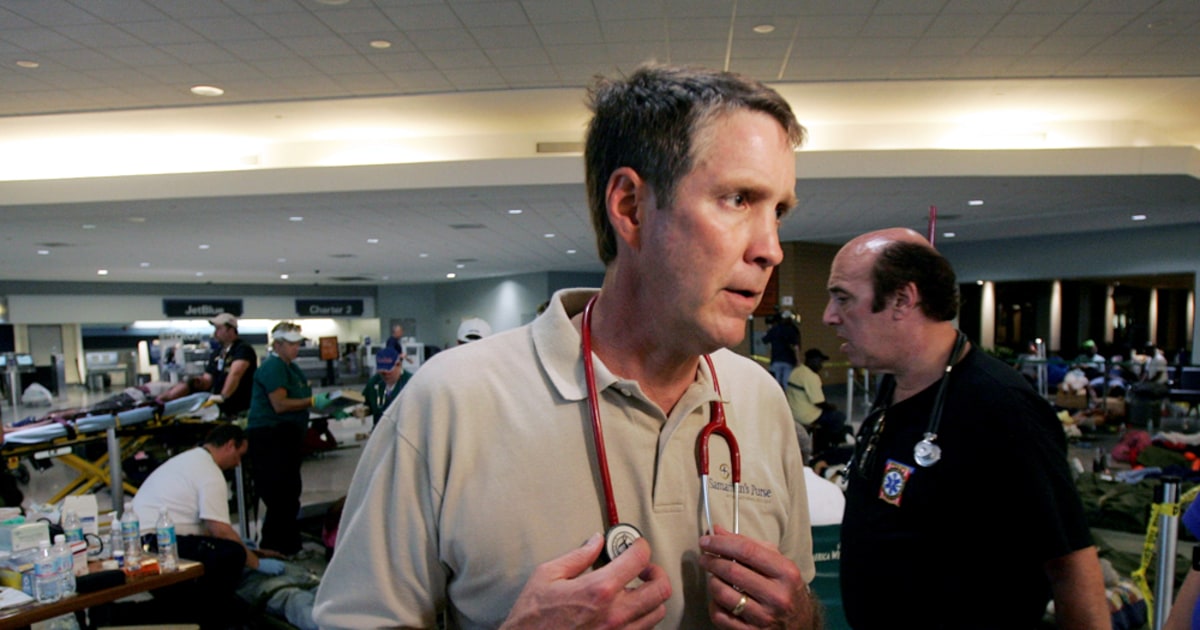 Senator Frist becomes Dr. Frist in New Orleans