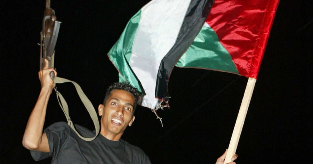 Gazans celebrate, take over former settlements