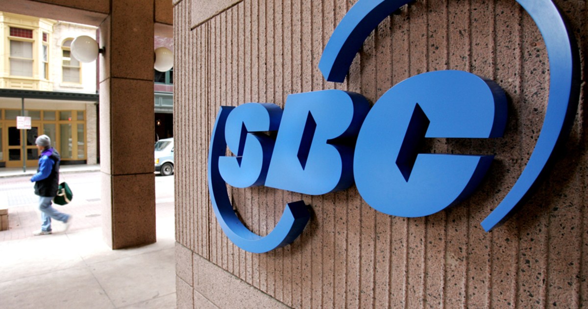 Regulators approve two major telecom deals