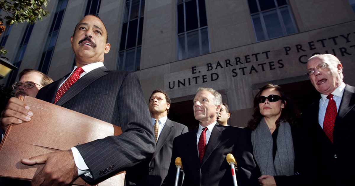 At Libby's plea, an impressive defense team