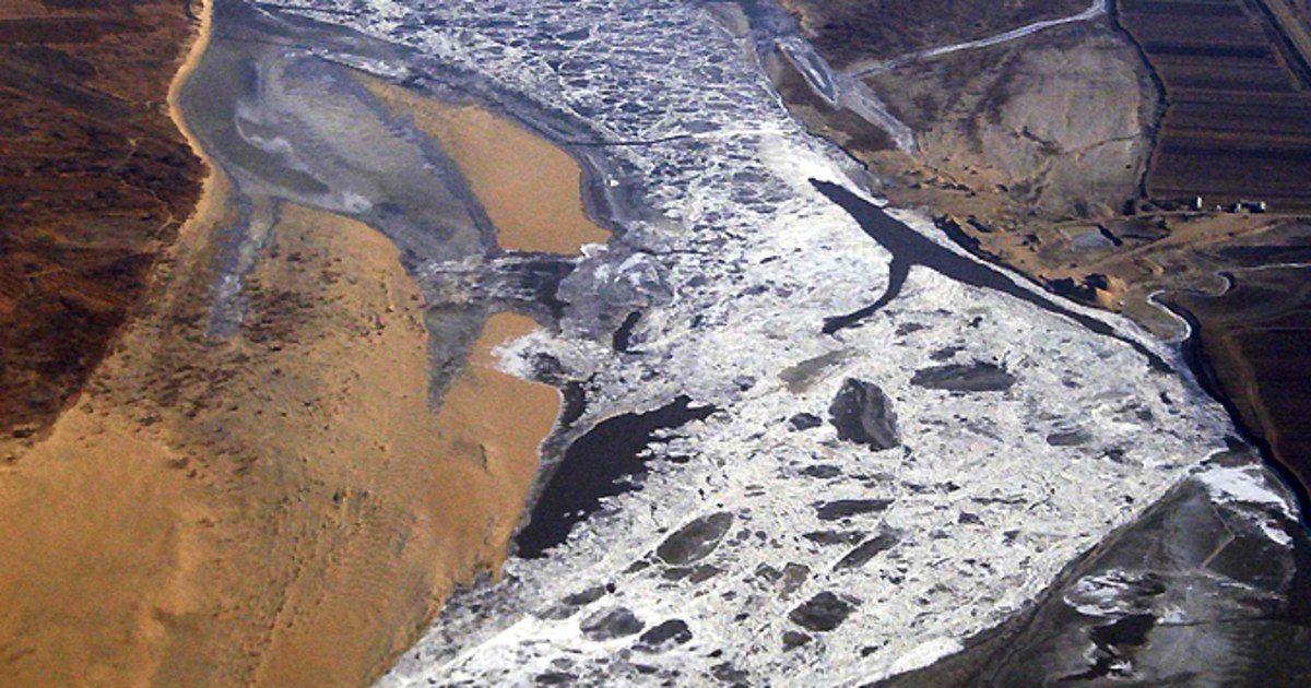 Toxic river in China reflects deeper problems