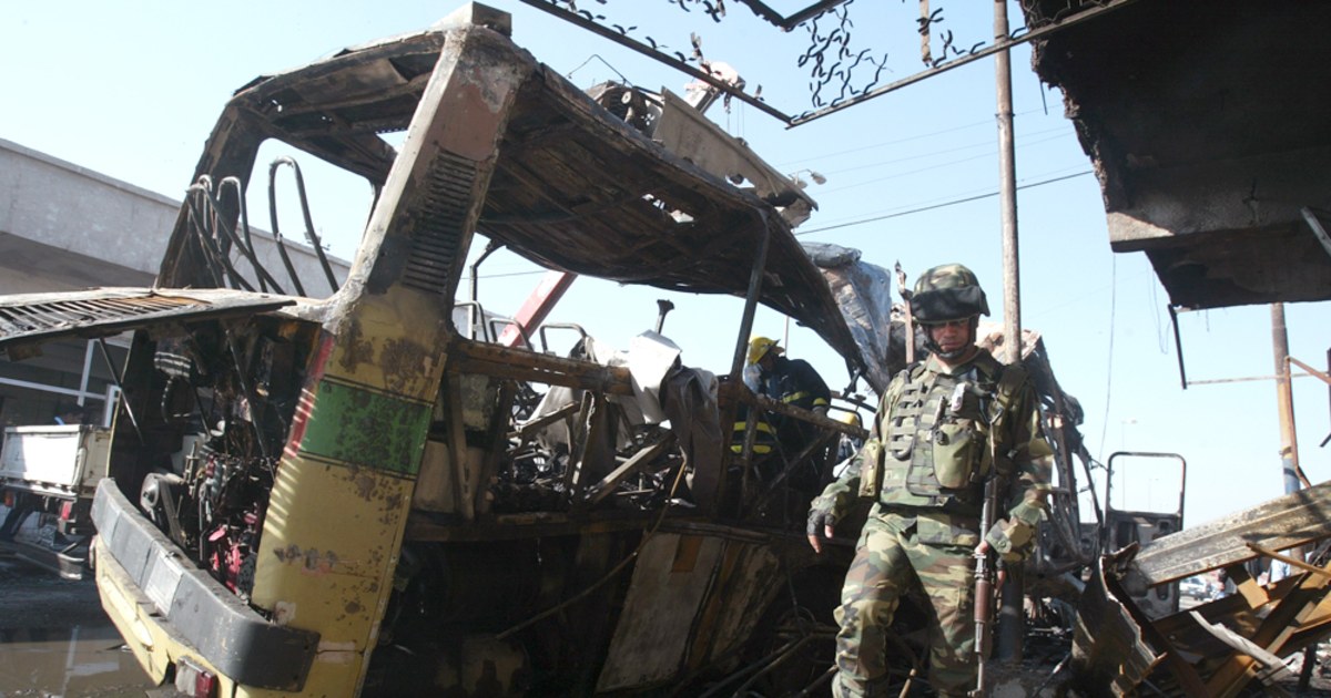 Explosion on Iraq bus kills 32 in Baghdad