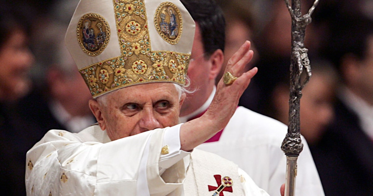 Pope calls for defeat of terrorism, calls on U.N.