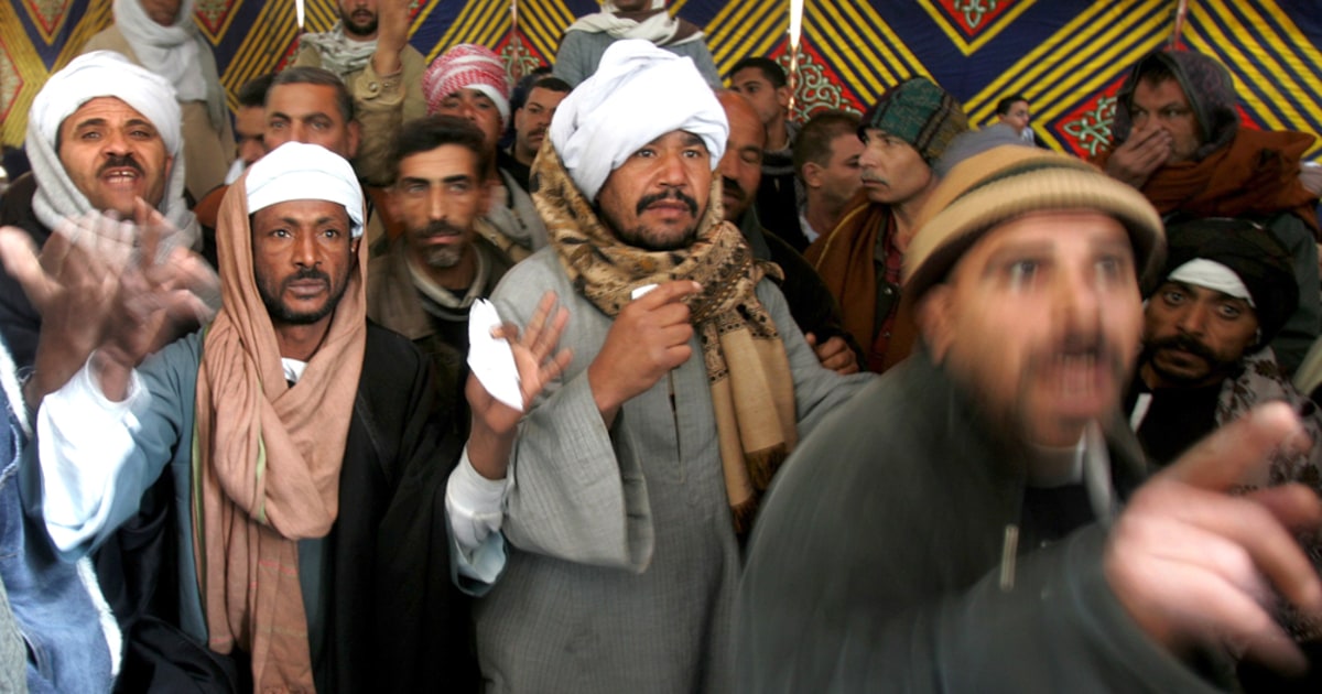 Crowd trashes offices of Red Sea ferry firm