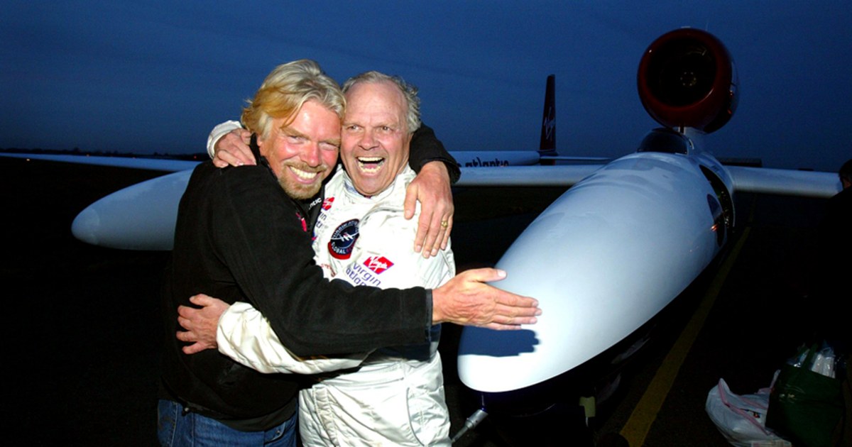 Fossett sets record for longest nonstop flight