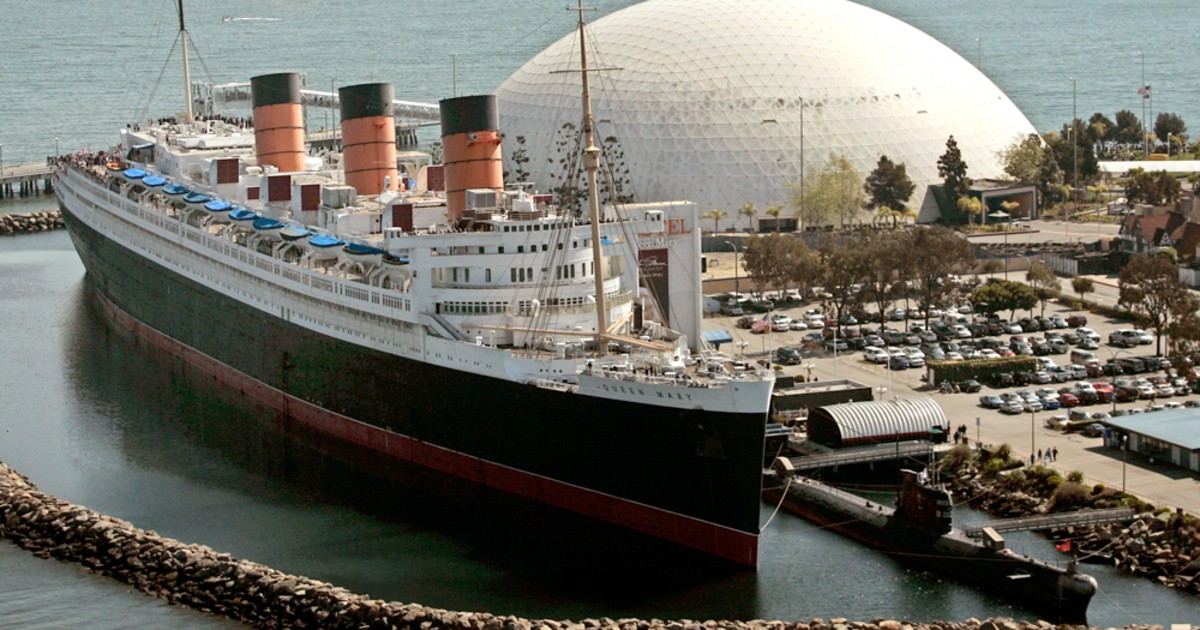 Queen Marys meet in California harbor