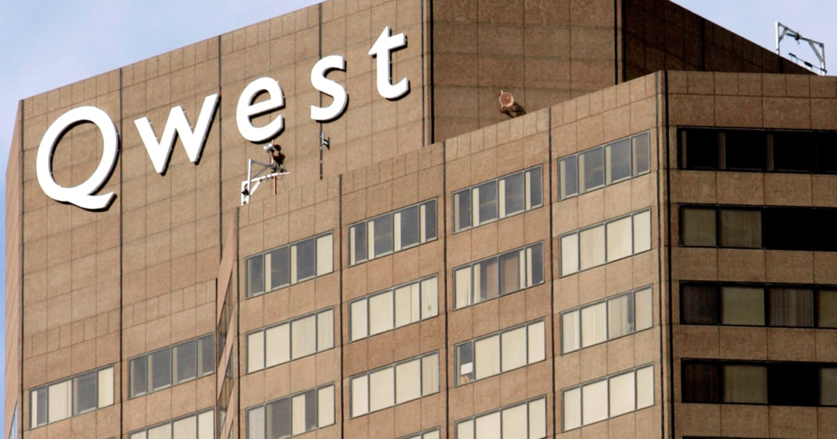 As rivals make moves, Qwest ponders future