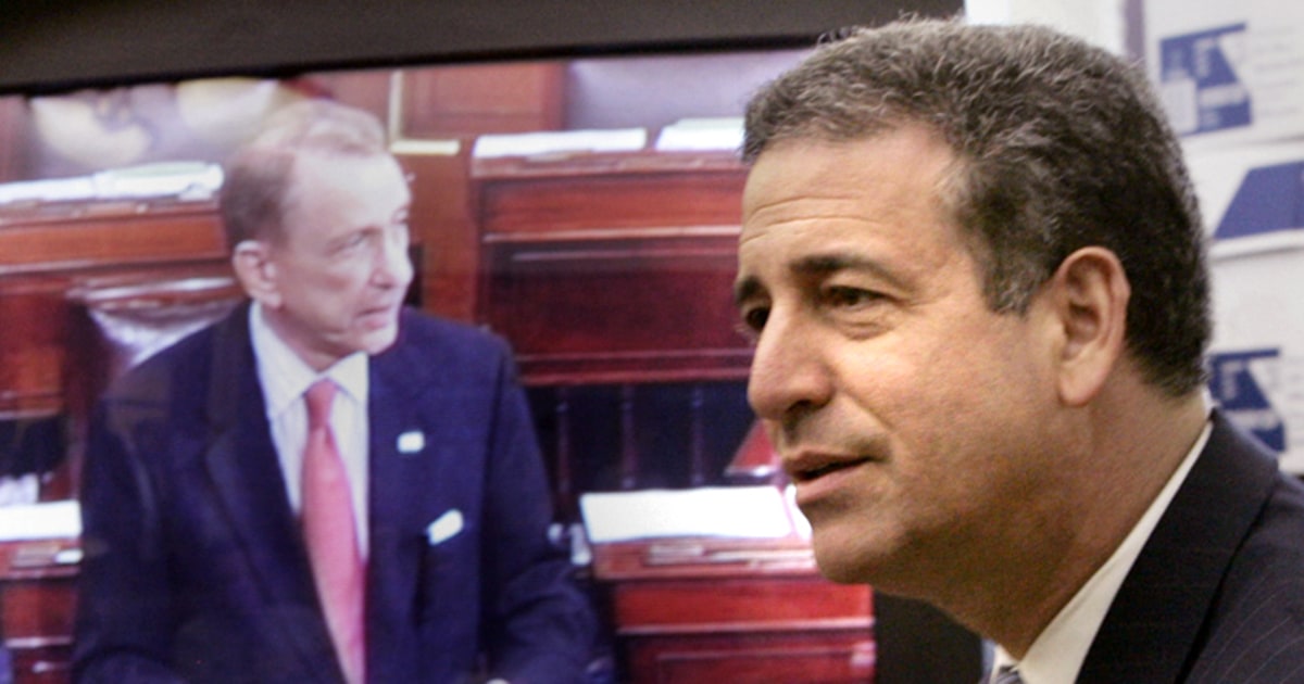 Feingold’s censure motion roils both parties