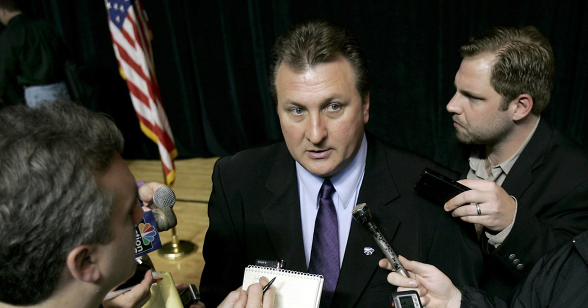 Huggins begins season of scrutiny at K-State