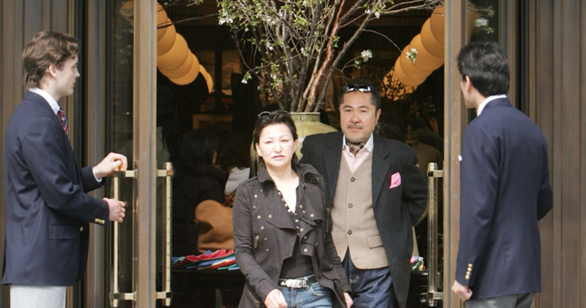 Emergence of rich and poor rattles Japan