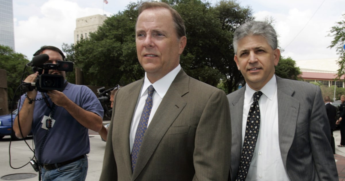 Skilling won't take witness stand until Monday