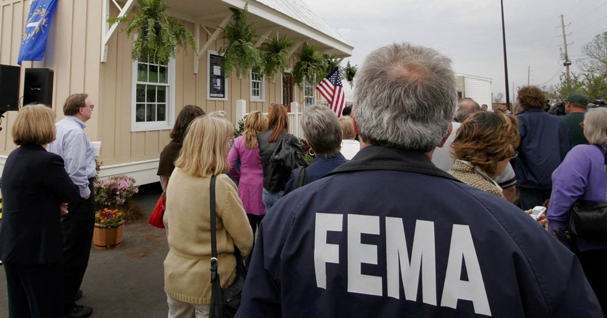 Senate panel recommends abolishing FEMA