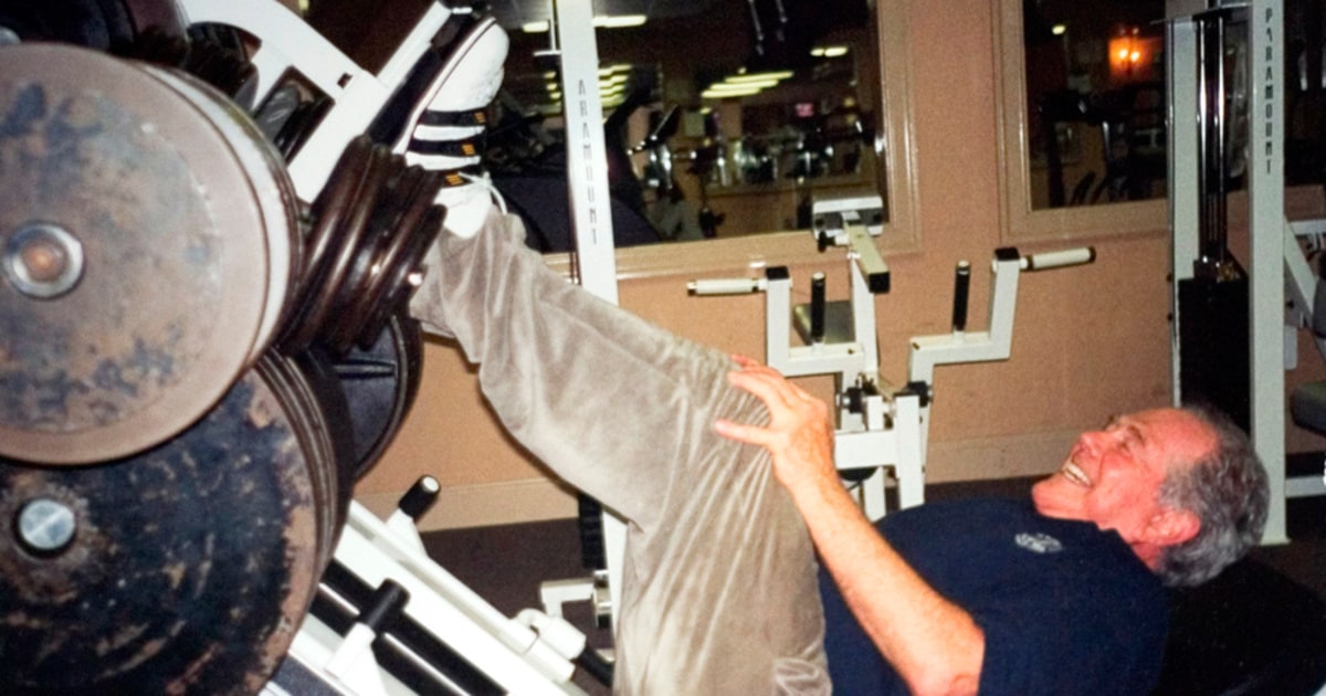 Robertson’s 2,000-pound lift raises eyebrows