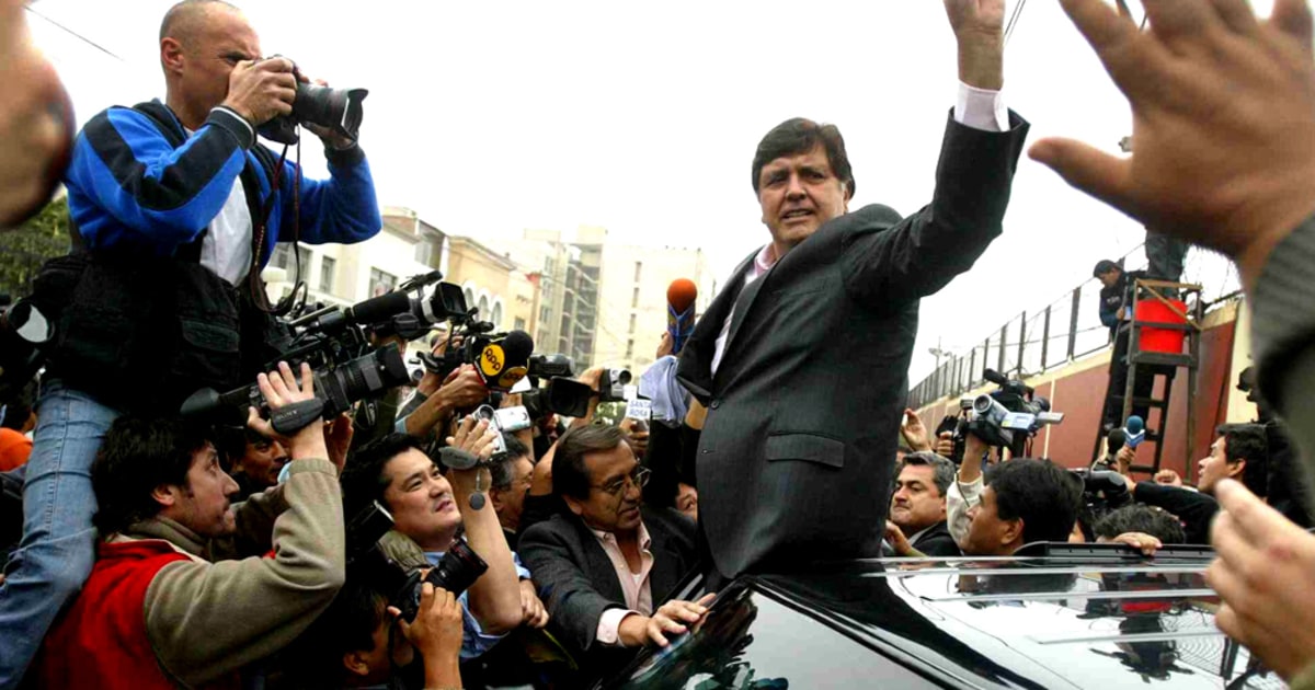 Ex-president Garcia wins Peru runoff