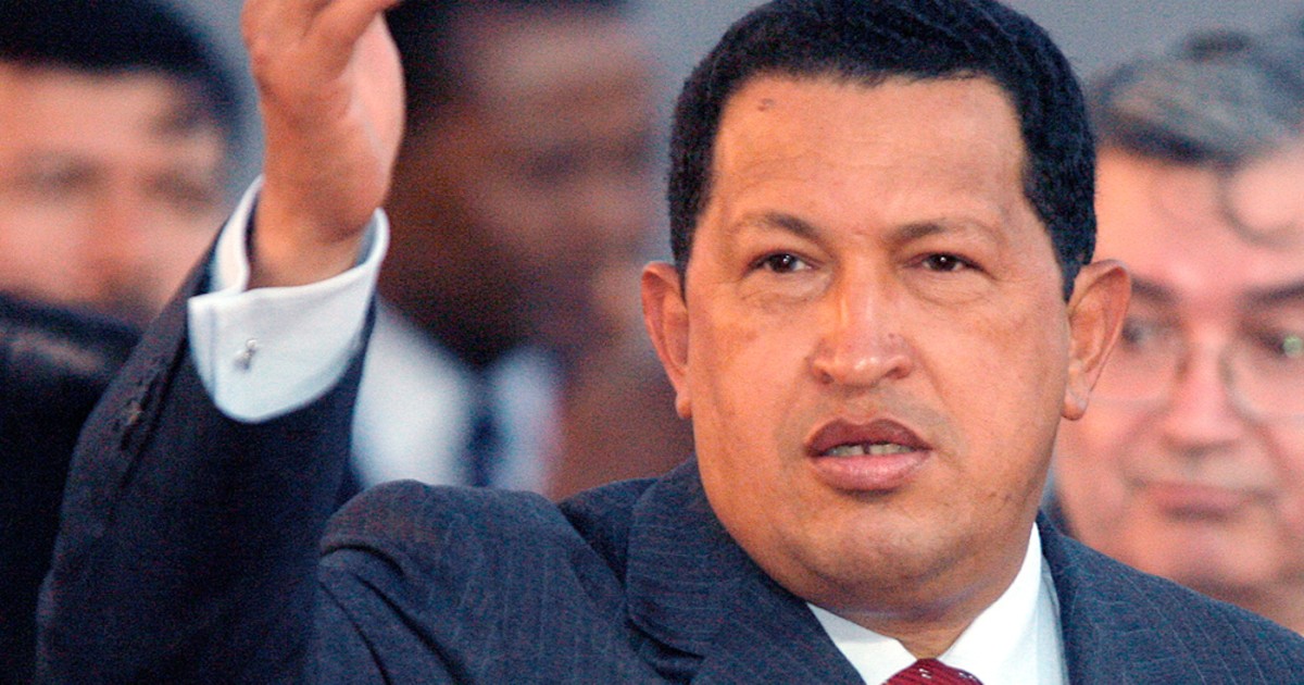 Chavez ruffles feathers with world tour