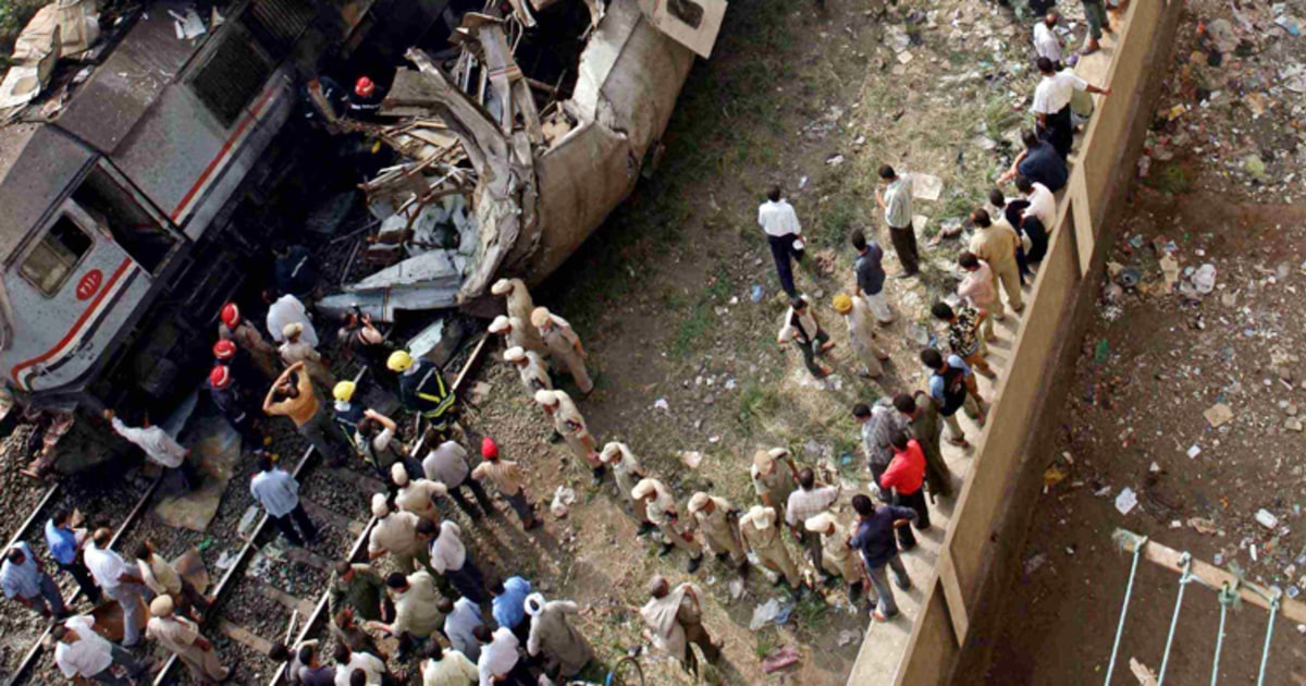 Egypt train collision kills at least 58