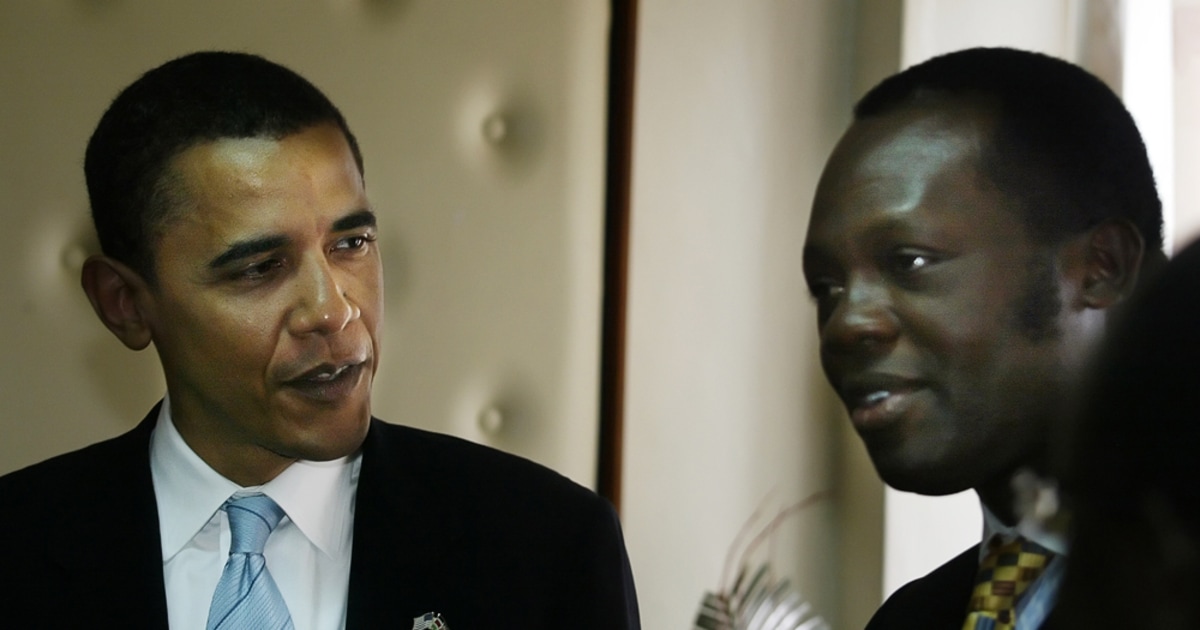 Hero's welcome for Obama in Kenya