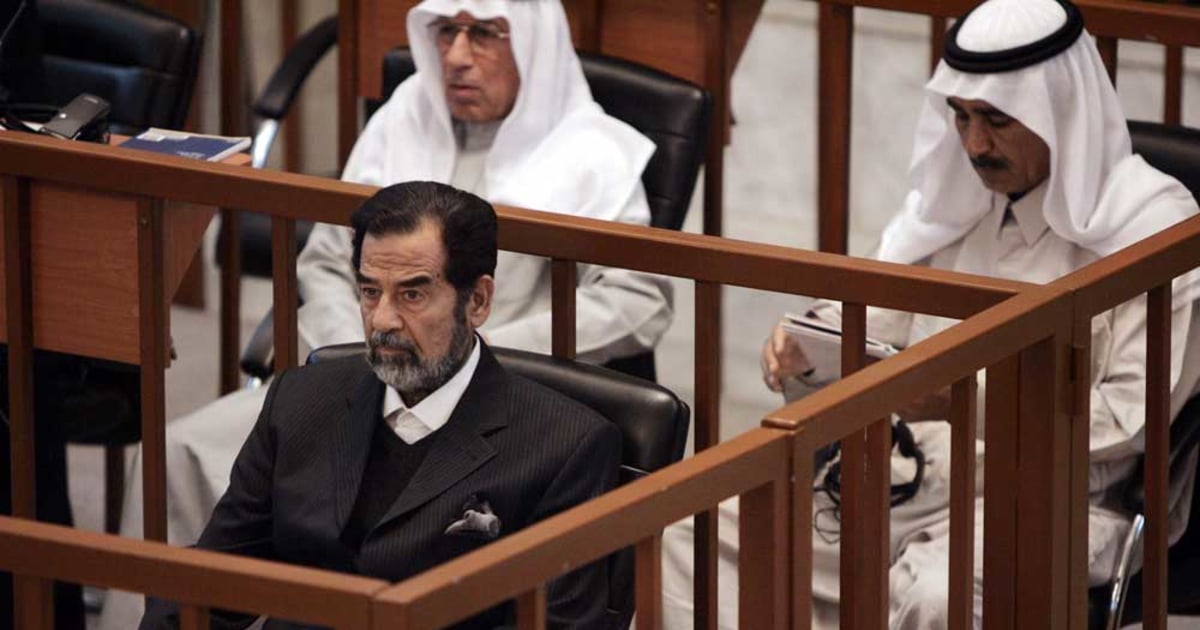 Saddam ejected from courtroom