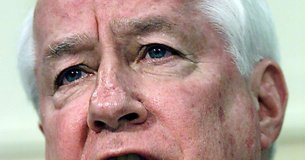 Rep. Kolbe saw Foley messages in 2000