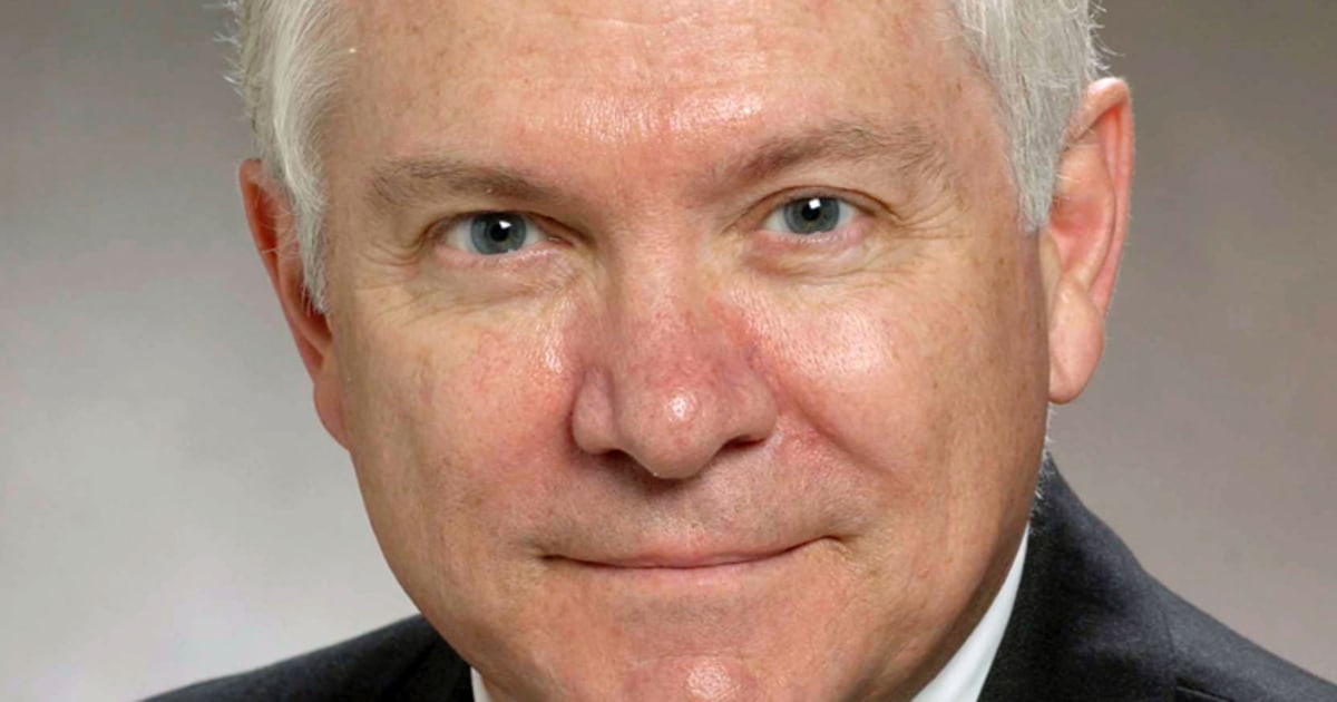 Gates may take Pentagon job in December