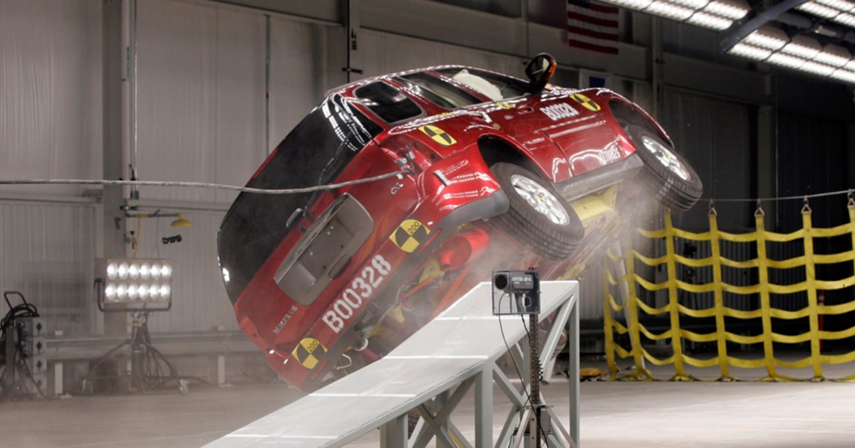 GM makes rollover protection standard for ’12