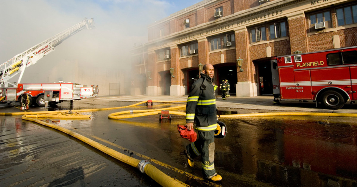 Firefighters get help saving their own firehouse
