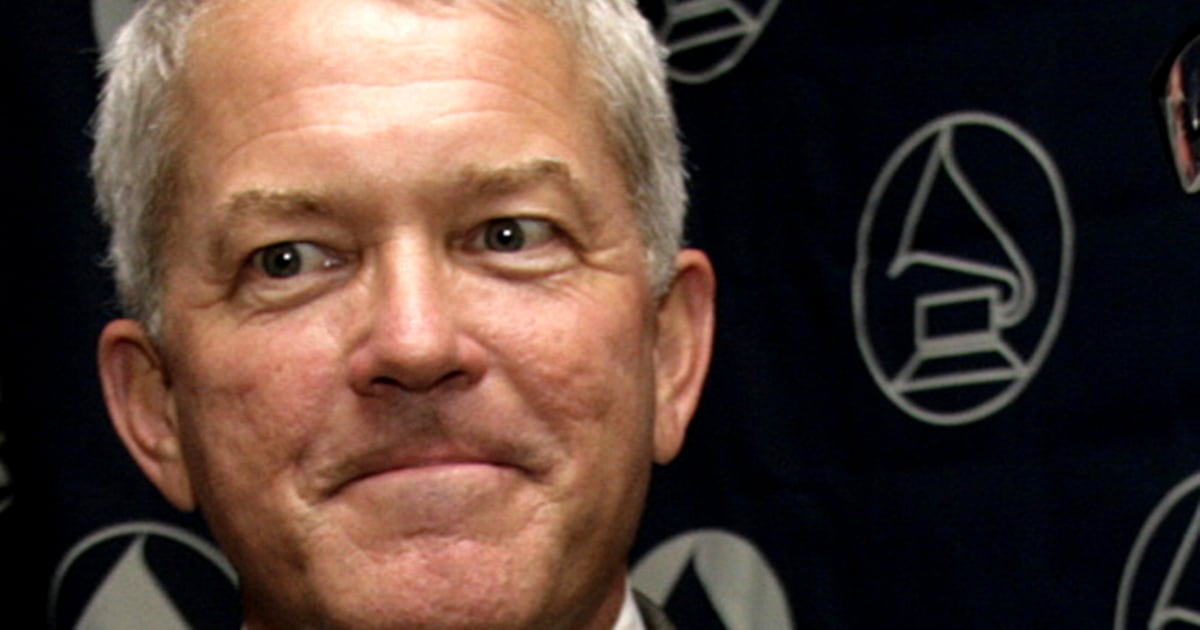 FBI faulted for not initially investigating Foley