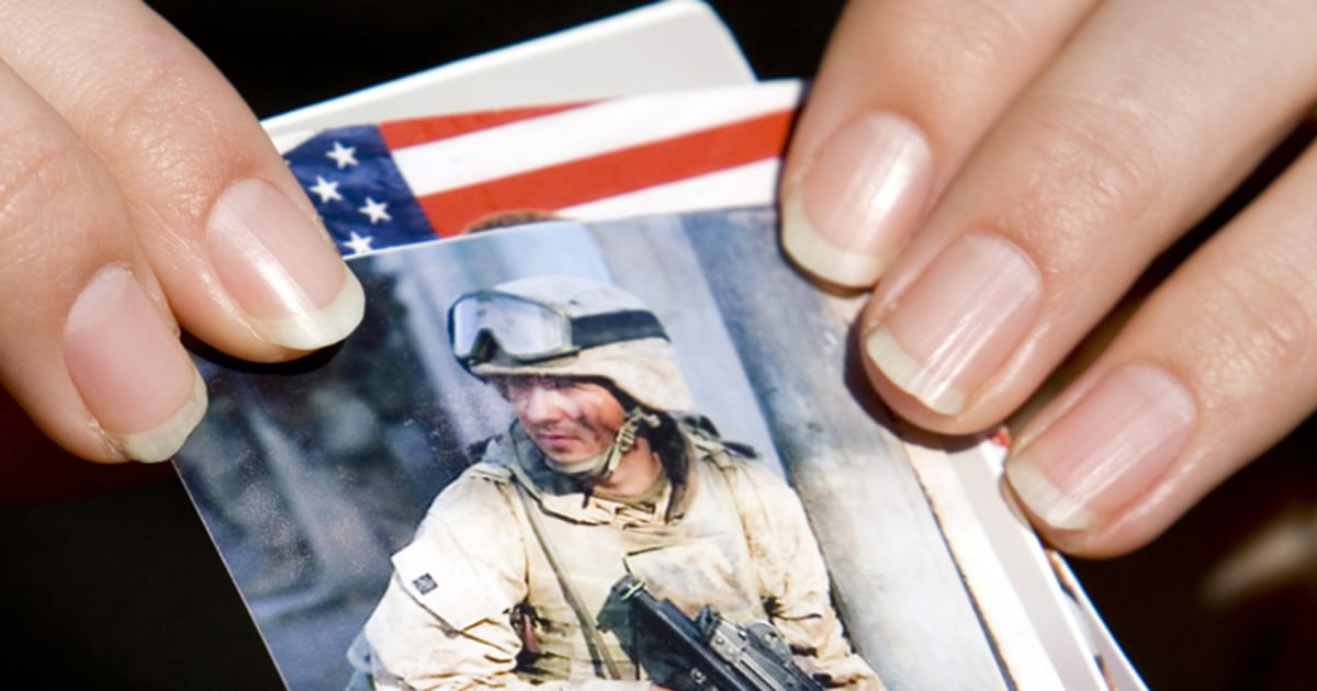8 Marines charged in Iraqi civilian massacre