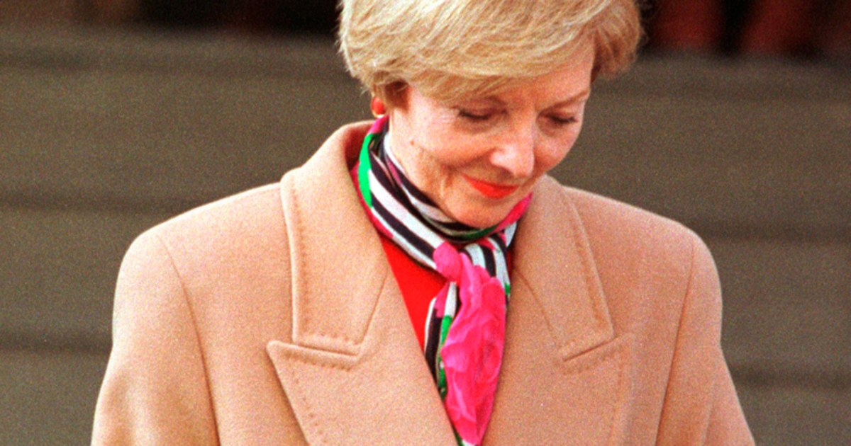 Second warrant issued against Isabel Peron