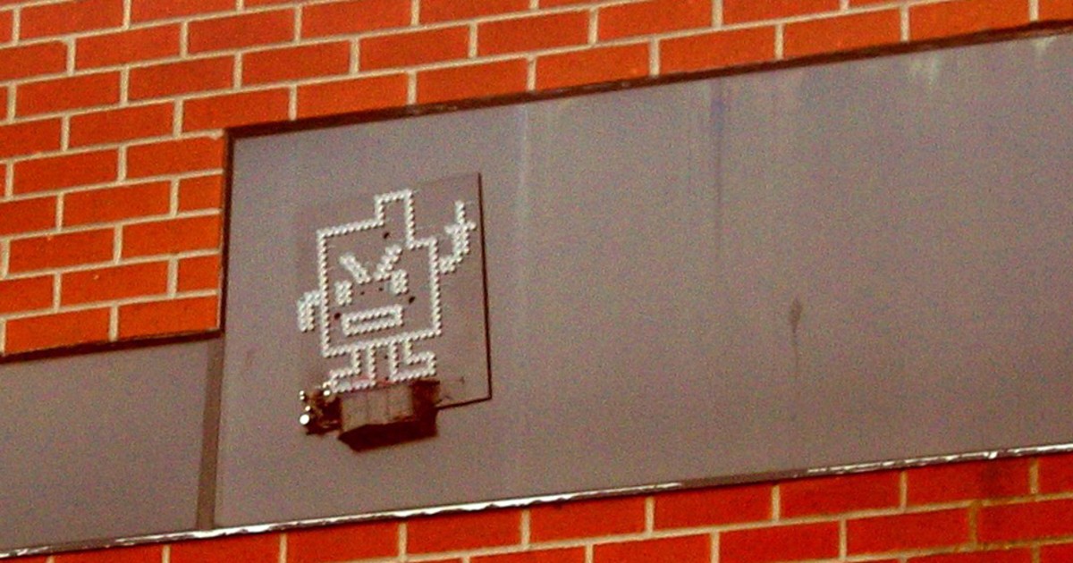 2 men held over Boston scare released on bond