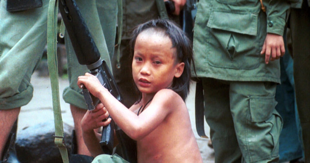 commando fighting for the child