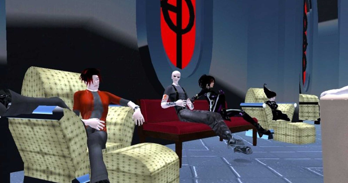 Two’s a crowd: Virtual men also keep distance