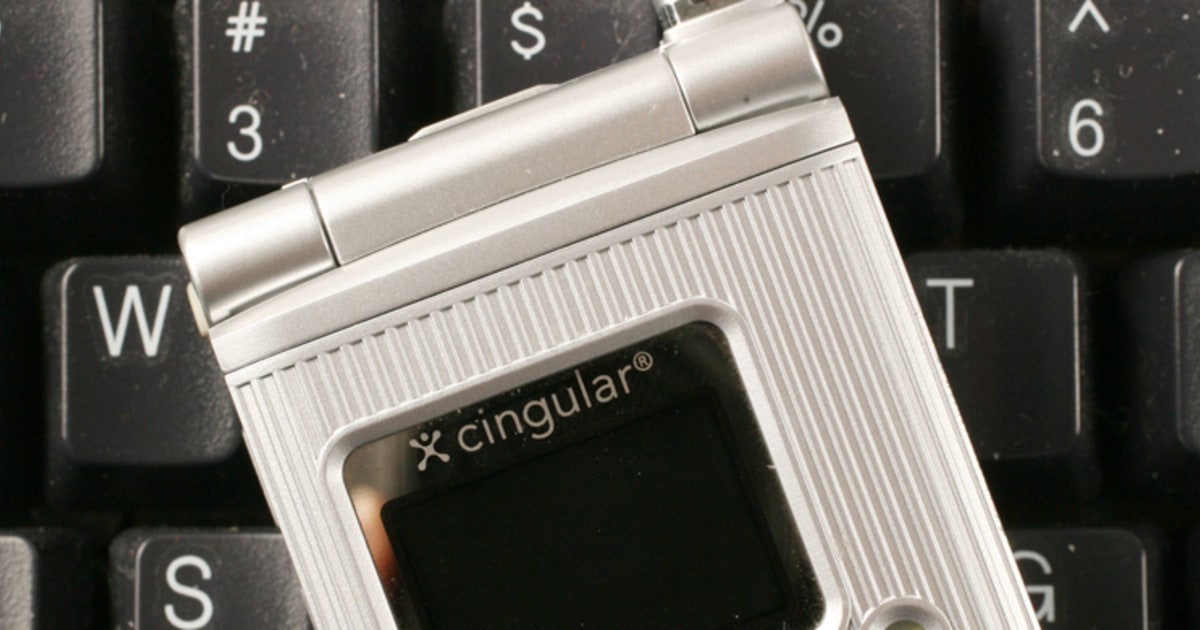 Size a big feature on tiny Pantech phone