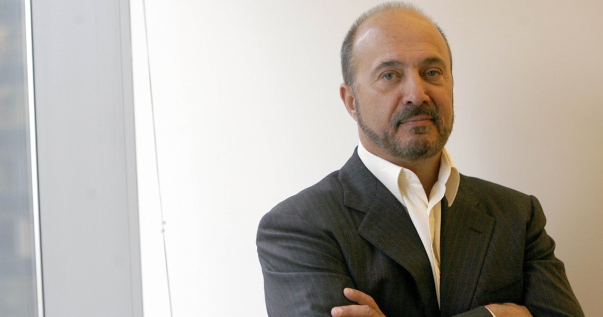 Blockbuster CEO John Antioco to leave