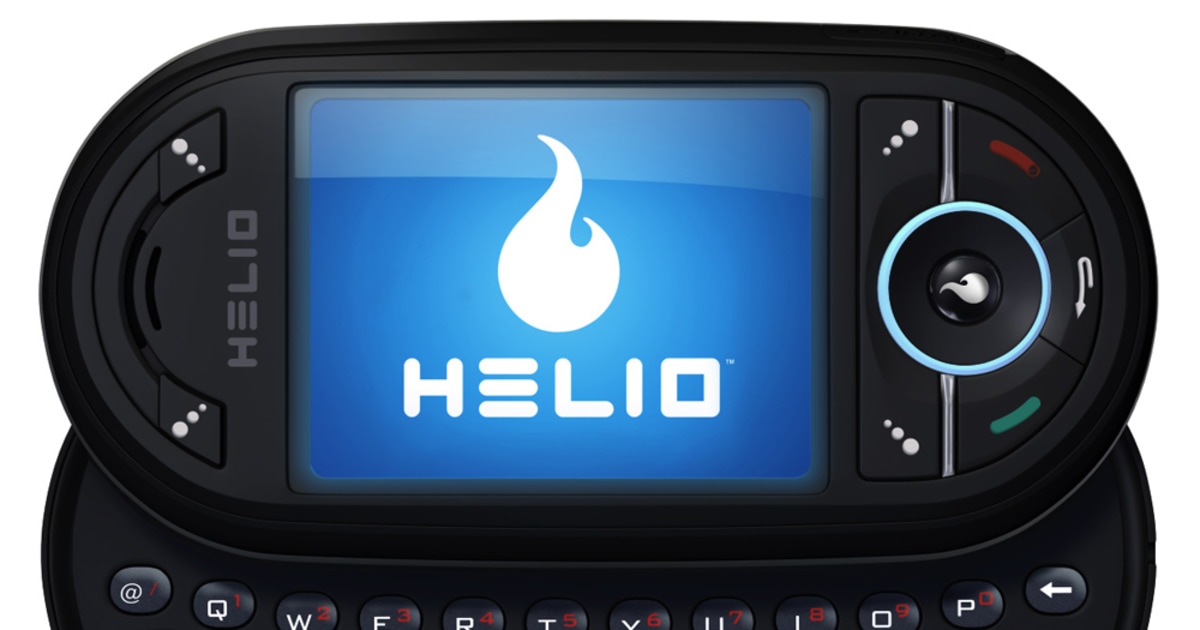 Cell industry gathers under iPhone cloud