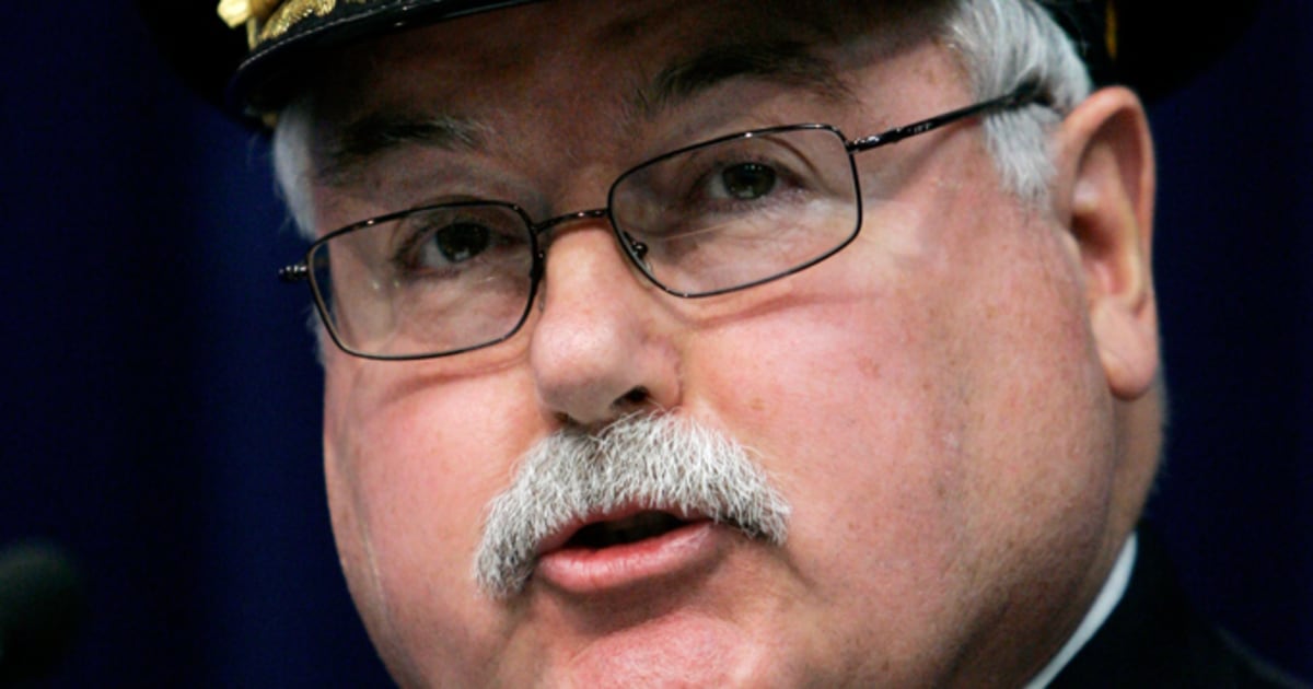 Police superintendent to retire amid scandals