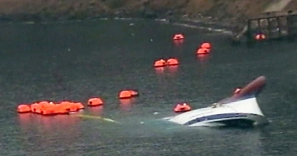 2 missing after Greek ship hits rocks and sinks