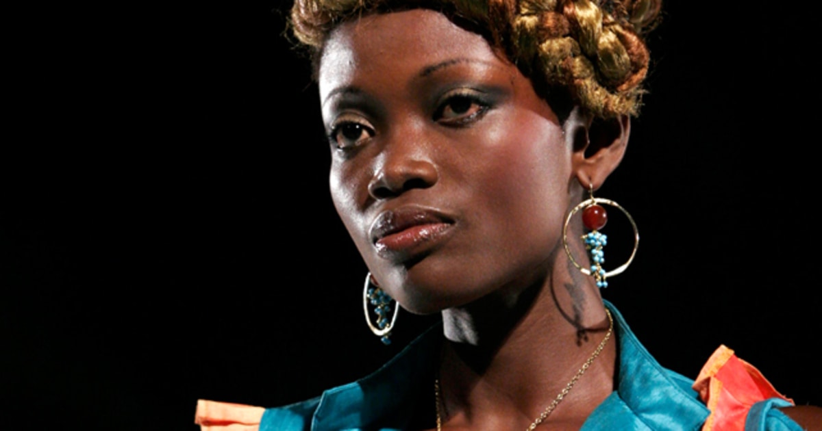 African models wrestle with size schism