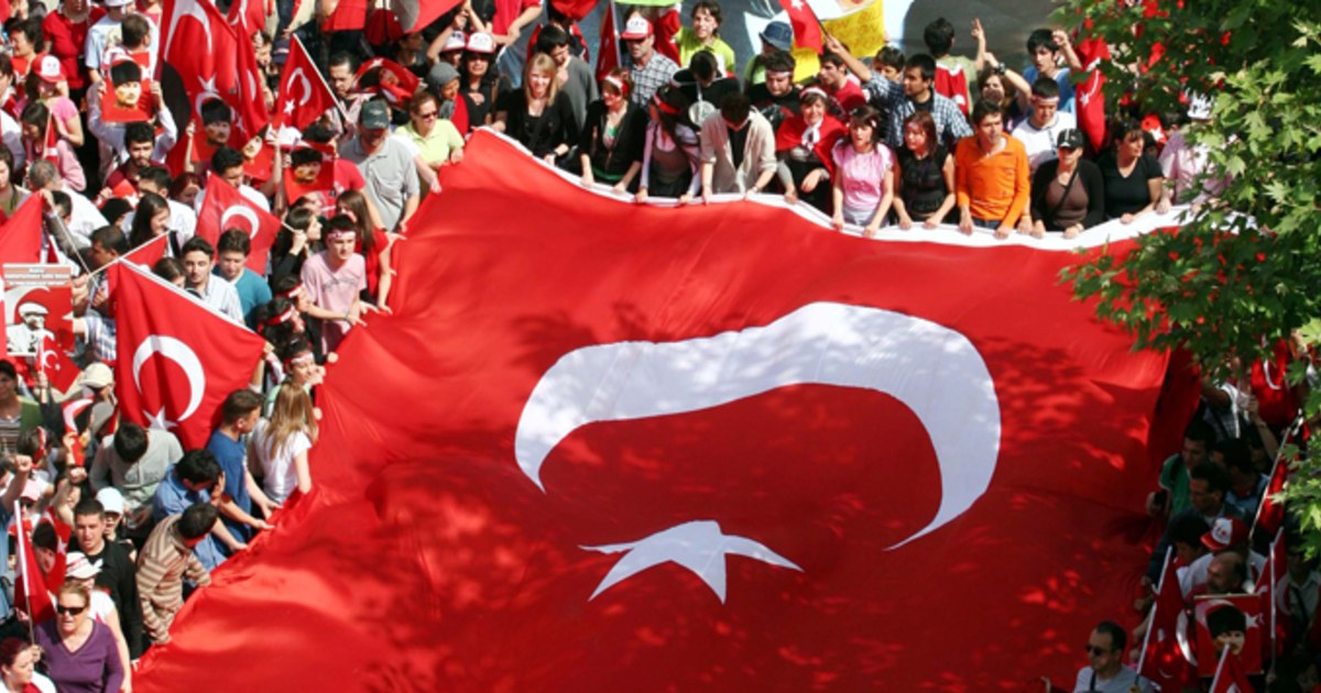 Turkey struggles to remain on secular path