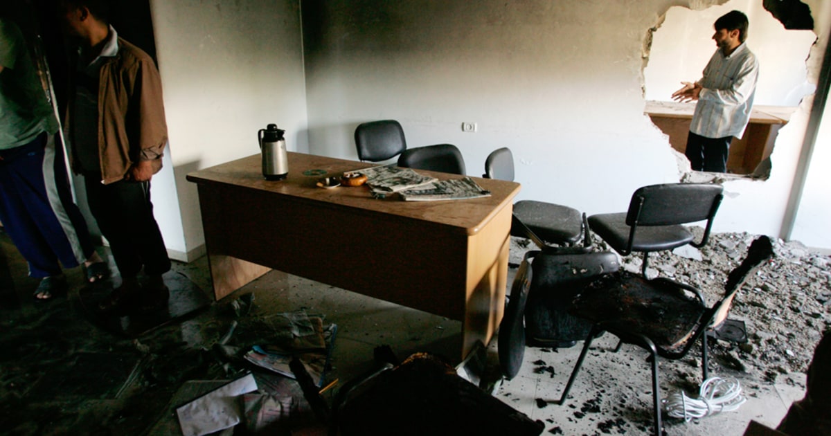 Palestinian interior minister quits after fighting