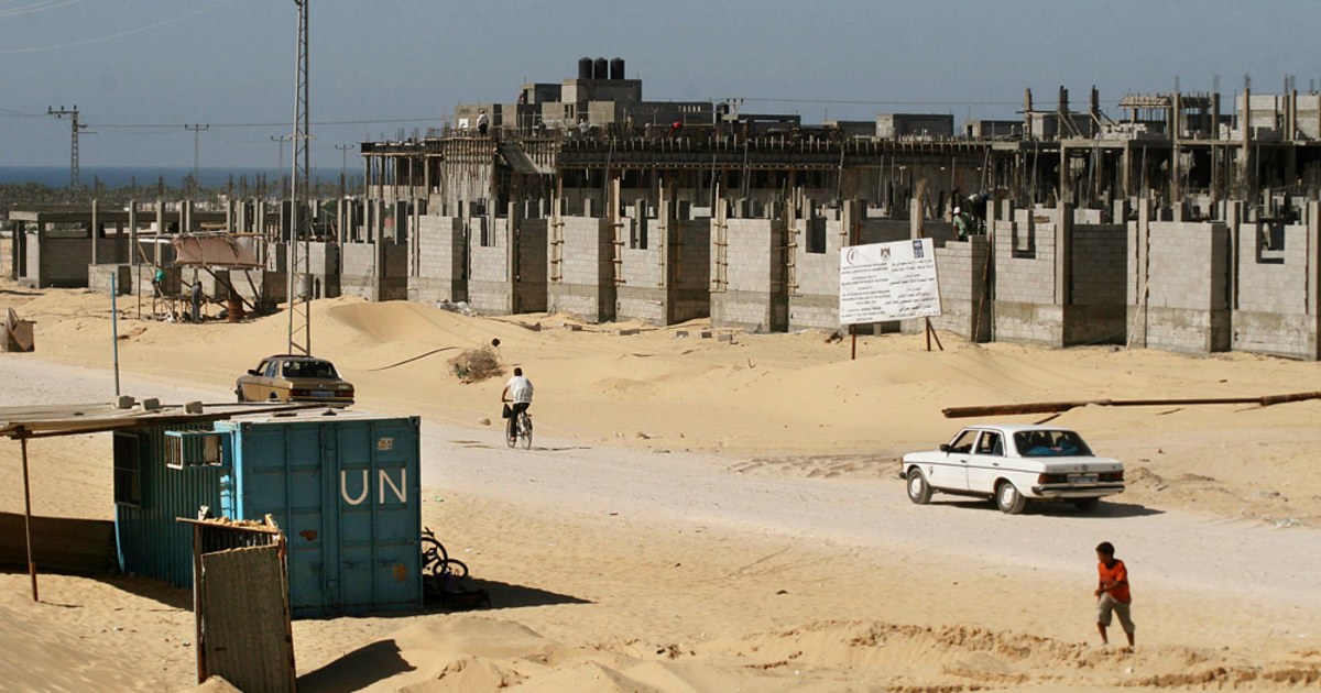 Lack of supplies halts U.N. construction in Gaza