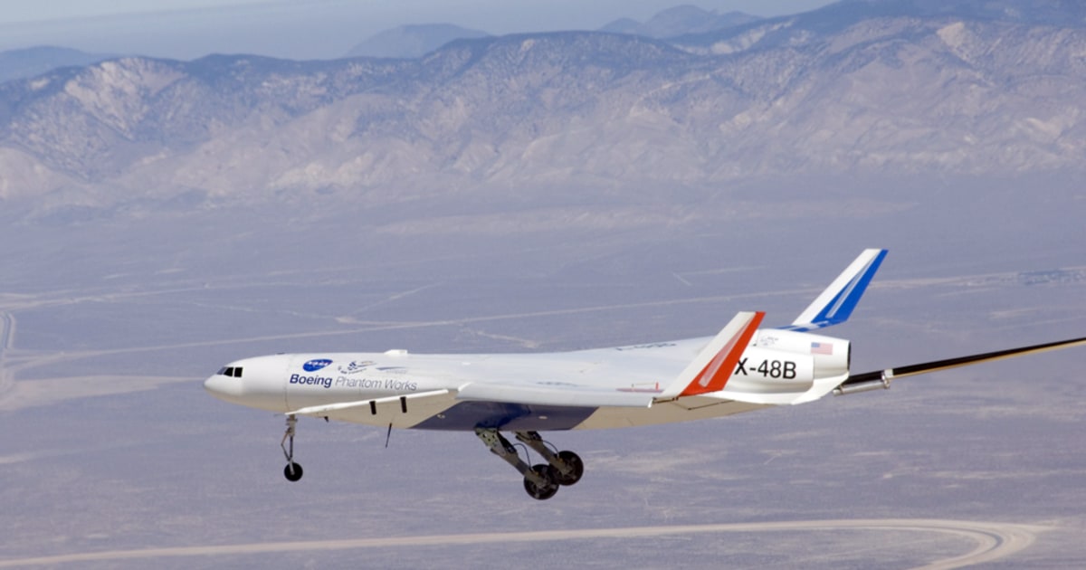 New X-plane flies at Calif. air base