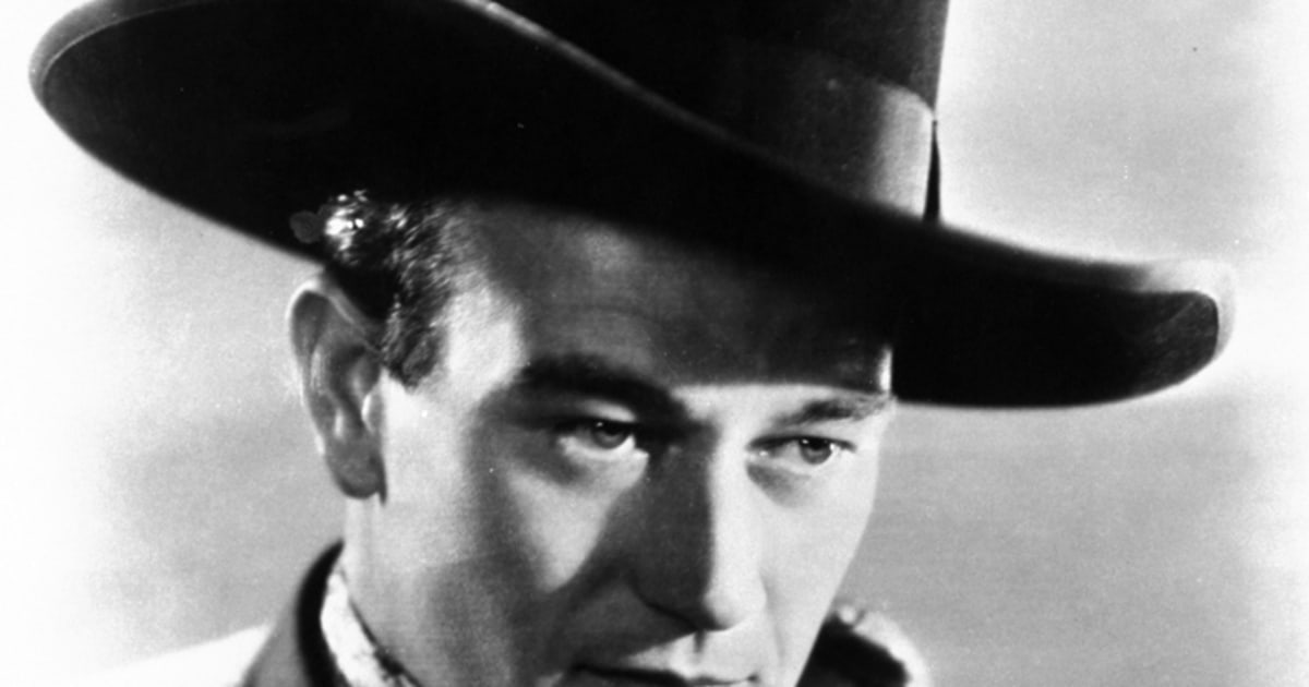 Cowboy museum honors ‘The Duke’ with statue