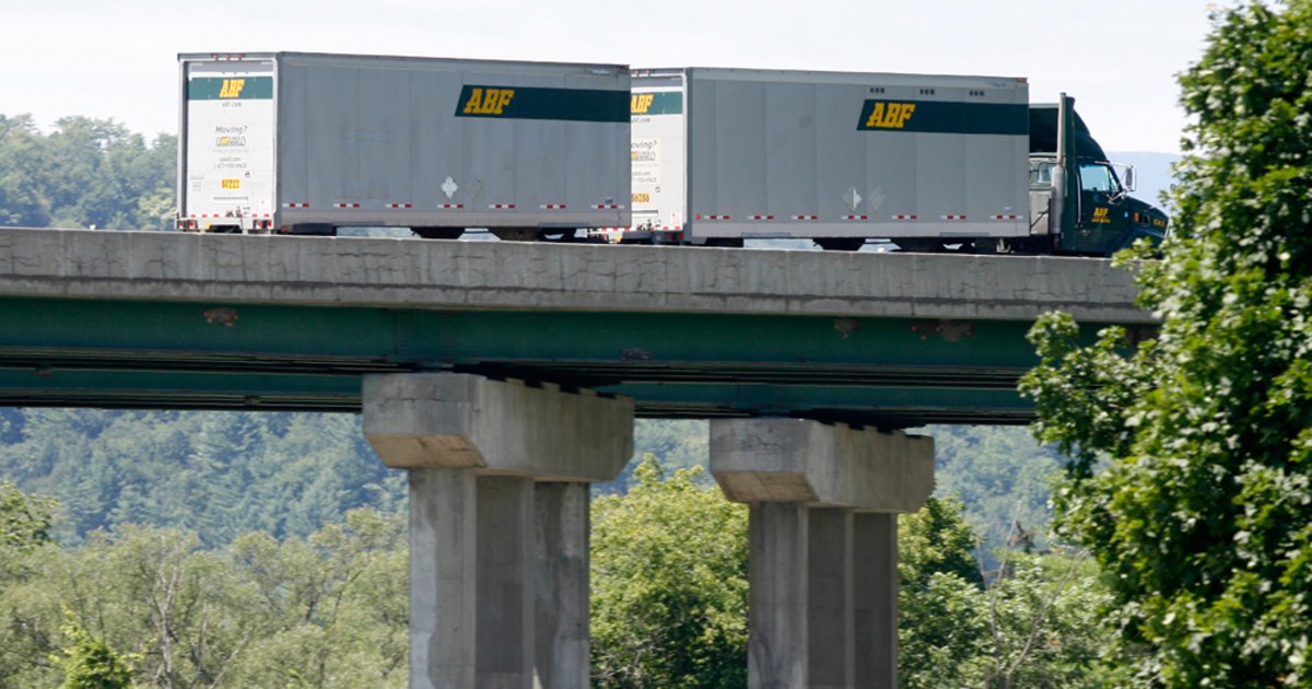 More, heavier vehicles take toll on U.S. roads