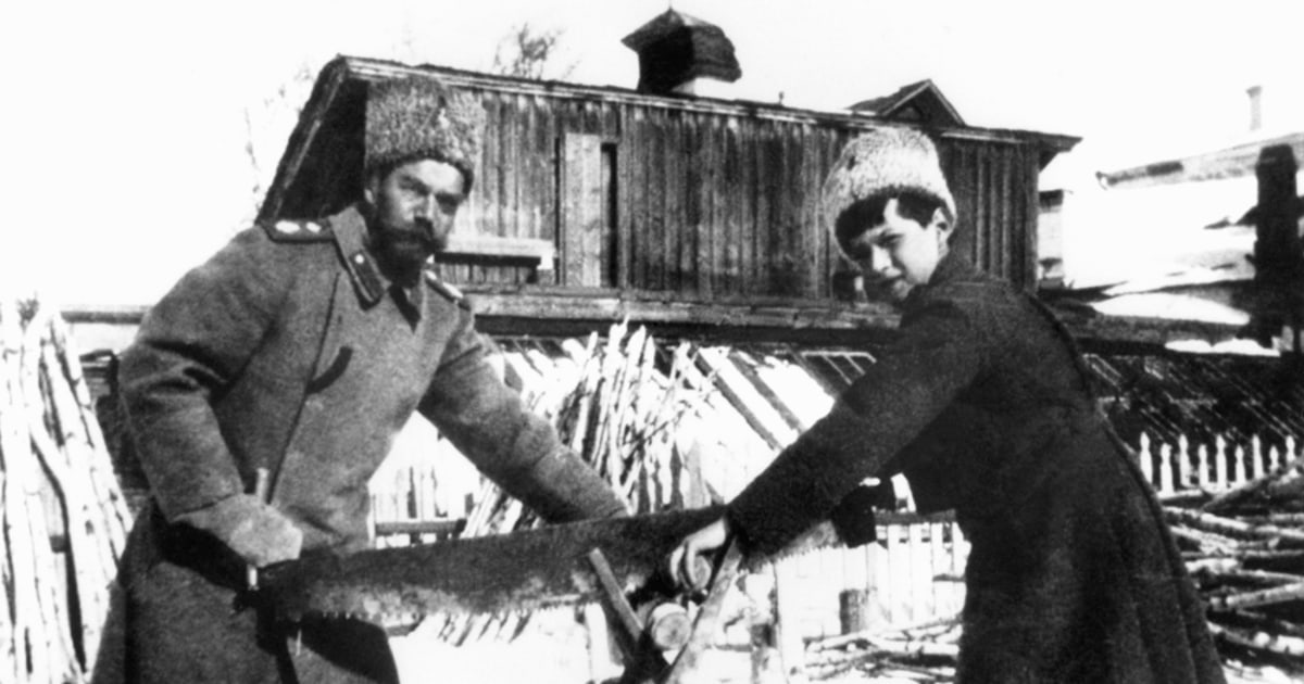 Bones turn up in hunt for last czar’s son