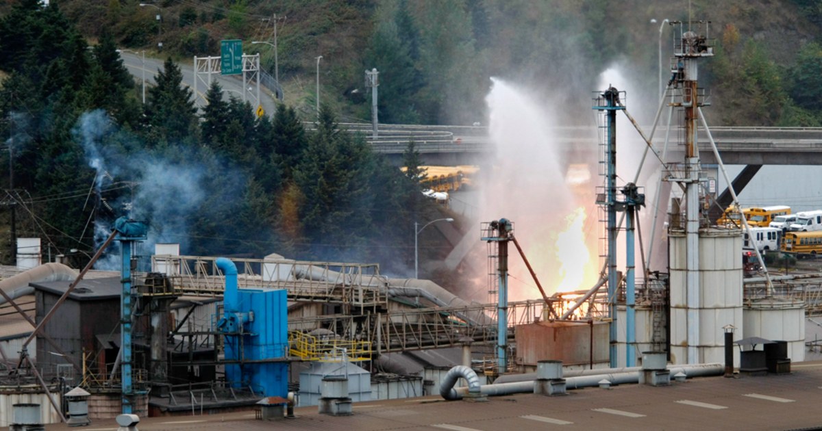 Propane tanks explode in Wash. foundry