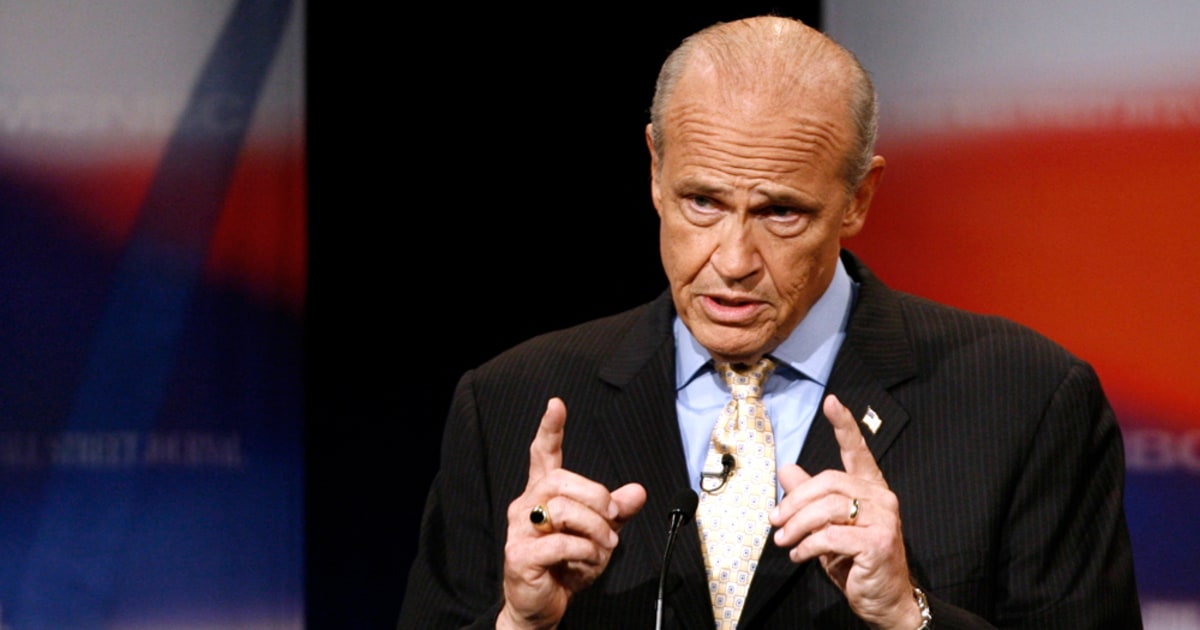 Thompson sticks to script in first debate