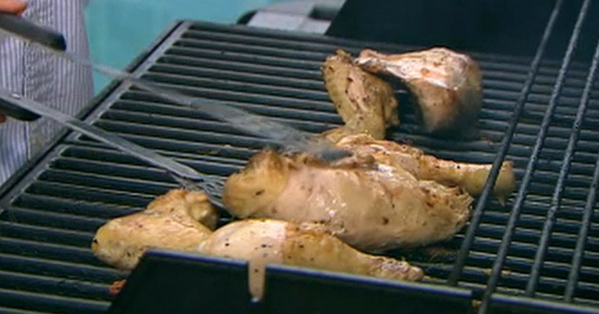 Tainted Meat? Group Sues USDA Over Salmonella