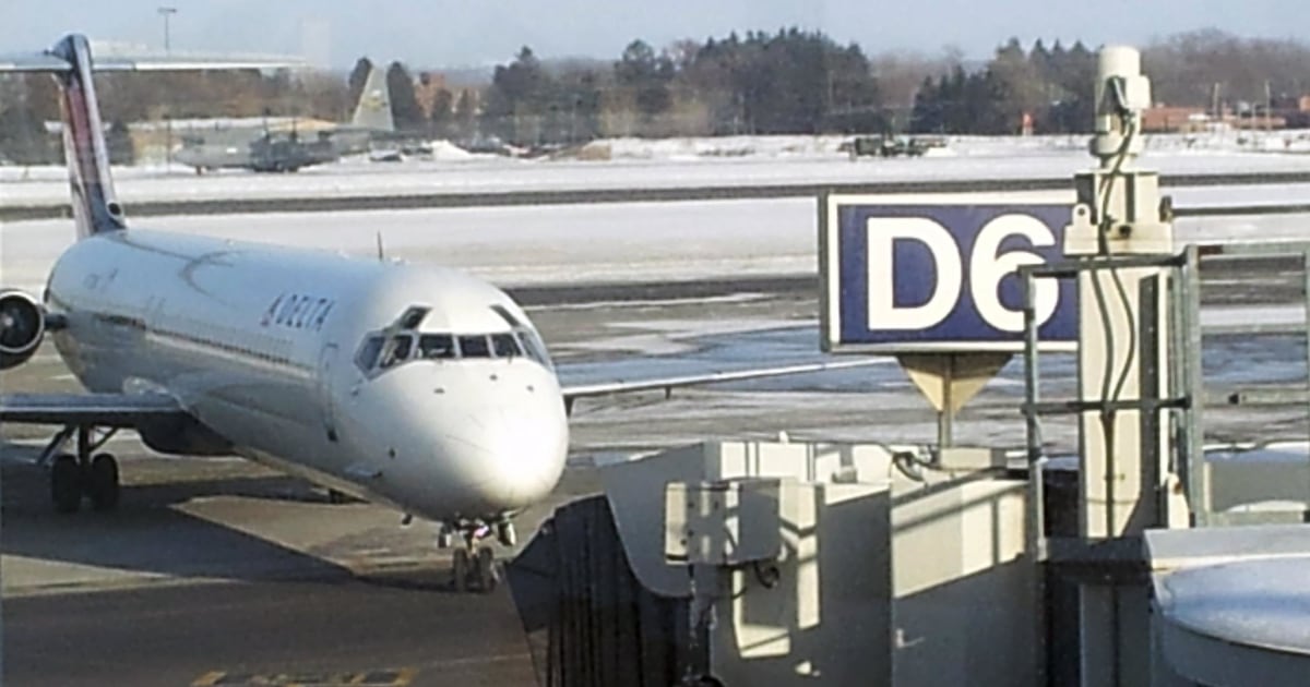 Delta's Oldest DC-9 Flies Final Flight